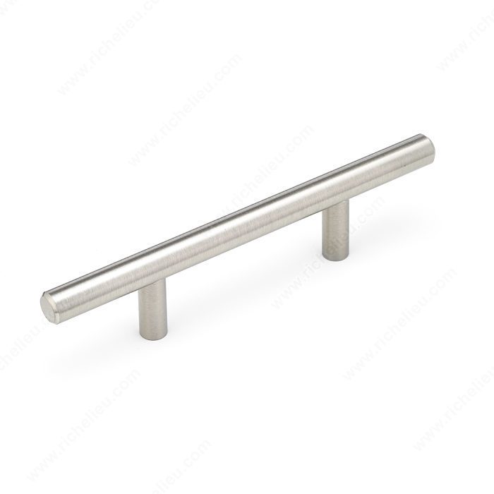 Richelieu Contemporary Steel Pull - 305