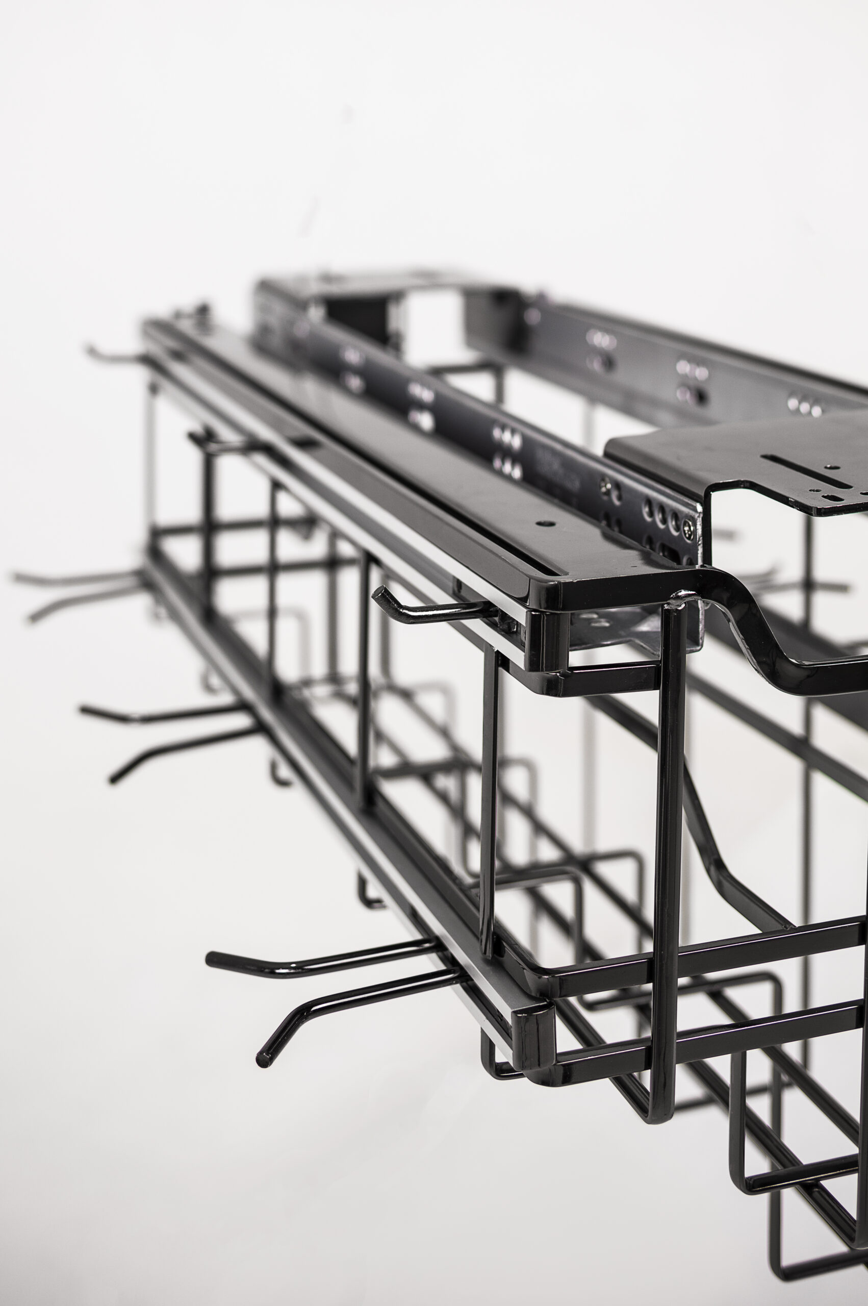 Soft-close Hanging Pan Pullout