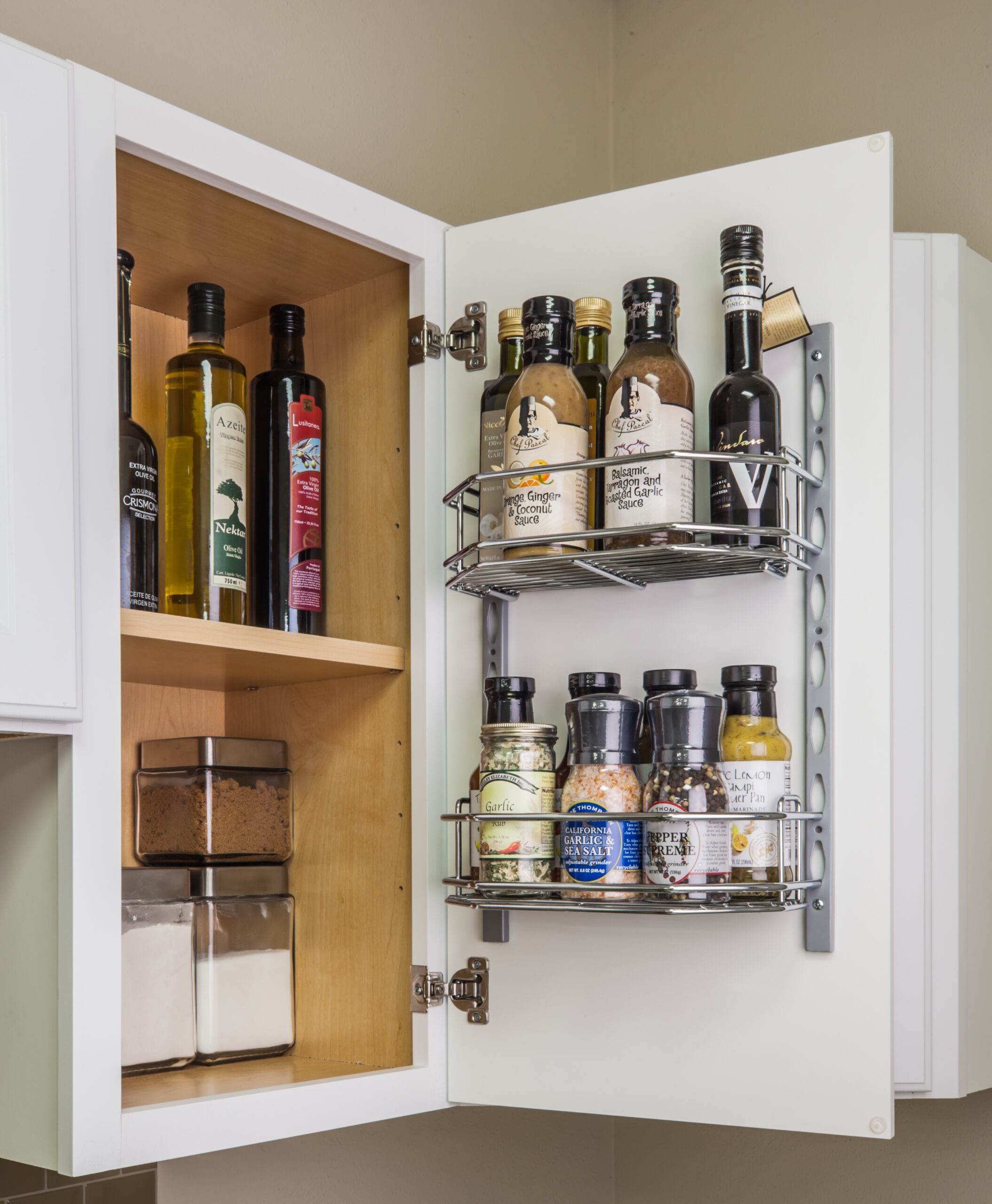 Hardware Resources Wire Door Mounted Tray System