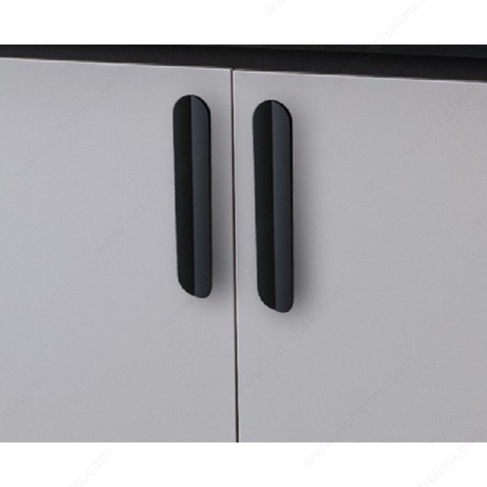 Richelieu Modern Metal Pull - 2585