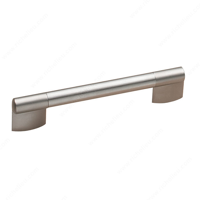 Richelieu Modern Stainless Steel Pull - 7003