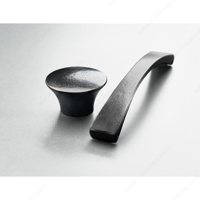 OHP|Richelieu Traditional Forged Iron Knob - 6755
