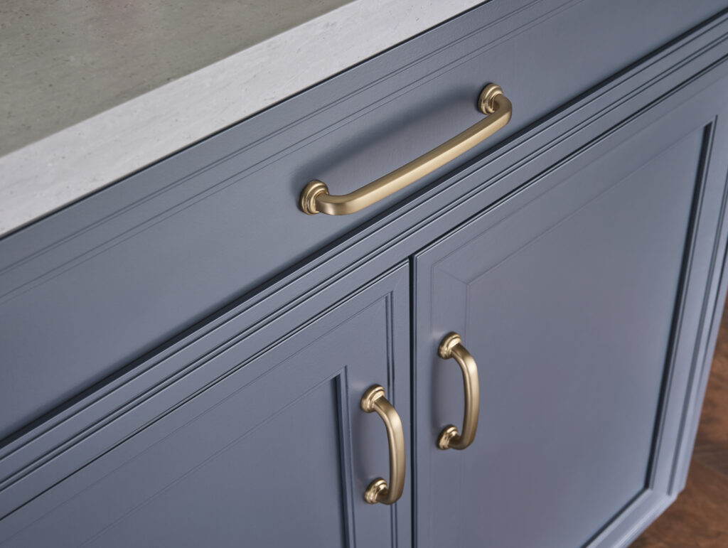 Jeffrey Alexander Decorative Hardware