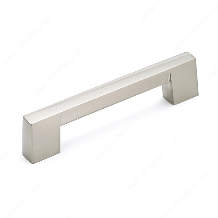 Richelieu Modern Metal Pull - 8607