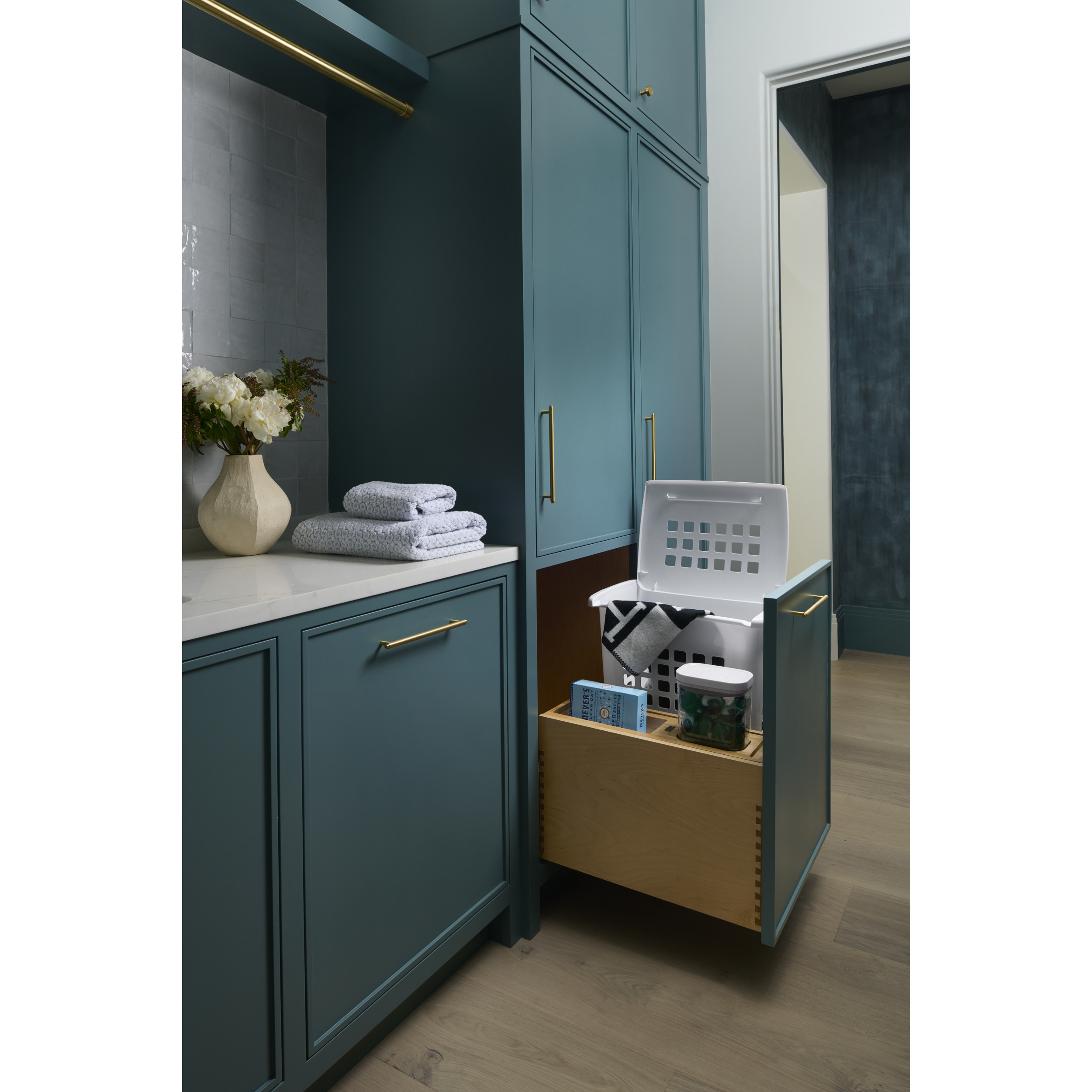 Rev-A-Shelf Wood Hamper with OXO and Storage for Full-Height Base ...